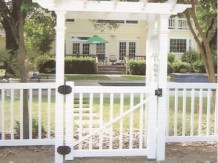 VICTORIAN FENCE « Arbor Fence Inc | a Diamond Certified Company